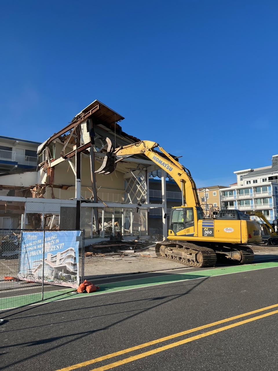Demolition/Excavation – Ross House Lifting